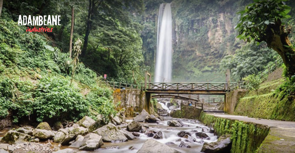 Grojogan Sewu: Sejarah dan Legenda di Balik Air Terjun Terkenal di ...